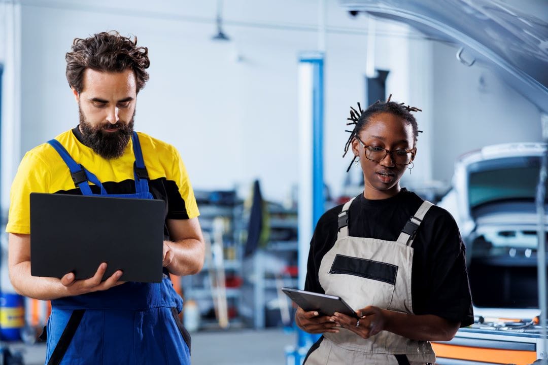 4 Ways Technology Improves Workshop Productivity in Garages